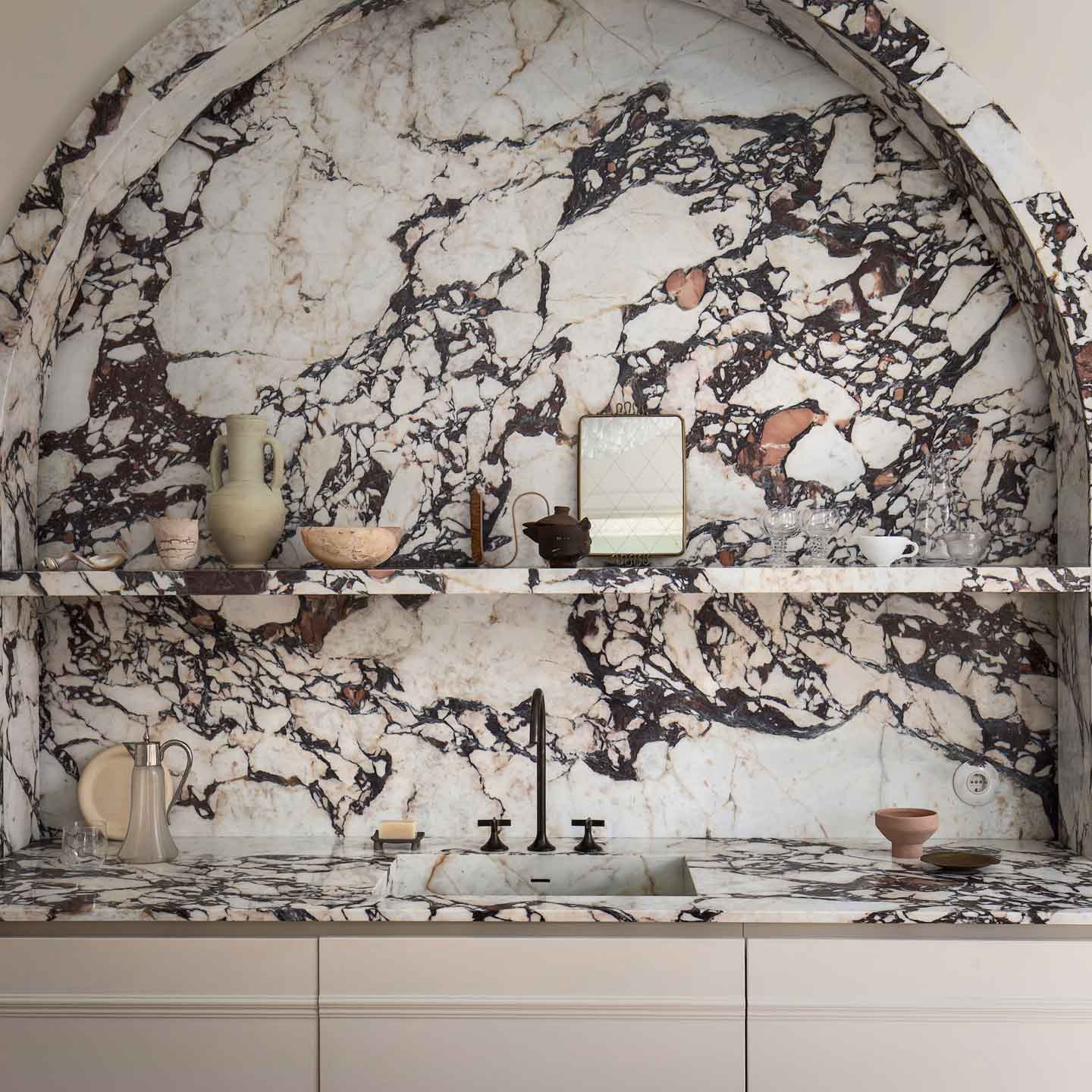 Calacatta Viola 30mm | Bänkskiva marmor | kitchens.se